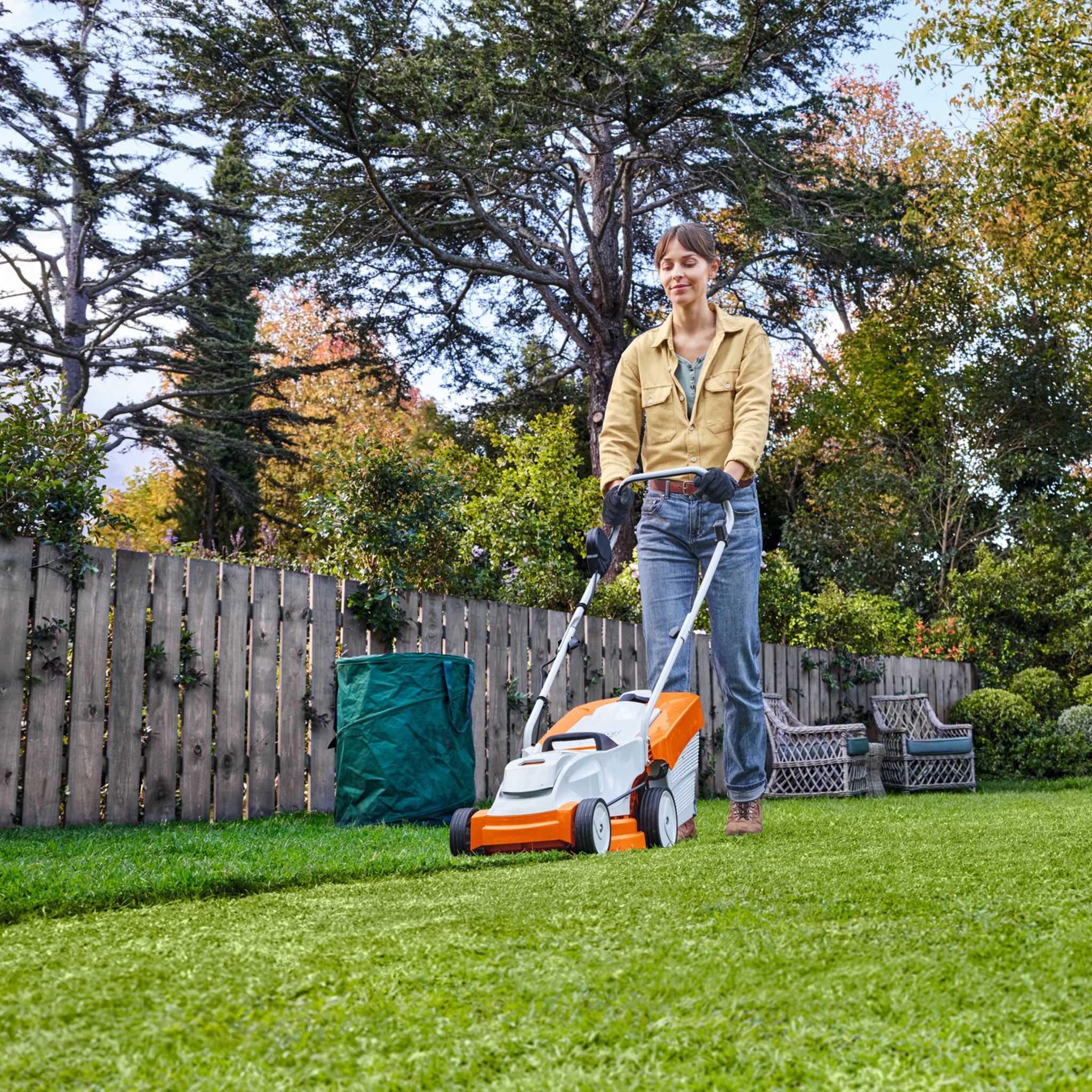 RMA 235 Cordless Lawn Mower – STIHL
